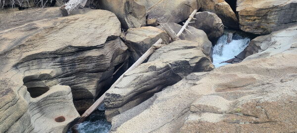 Grottos Ice Caves (Independence Pass) - ropewiki
